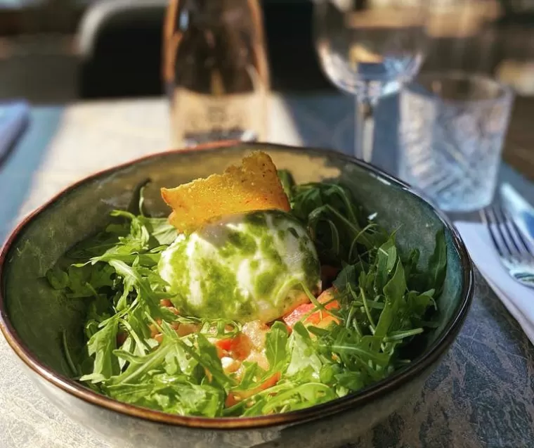 Suggestion estivale de notre chef pour le restaurant Double 7 à ...